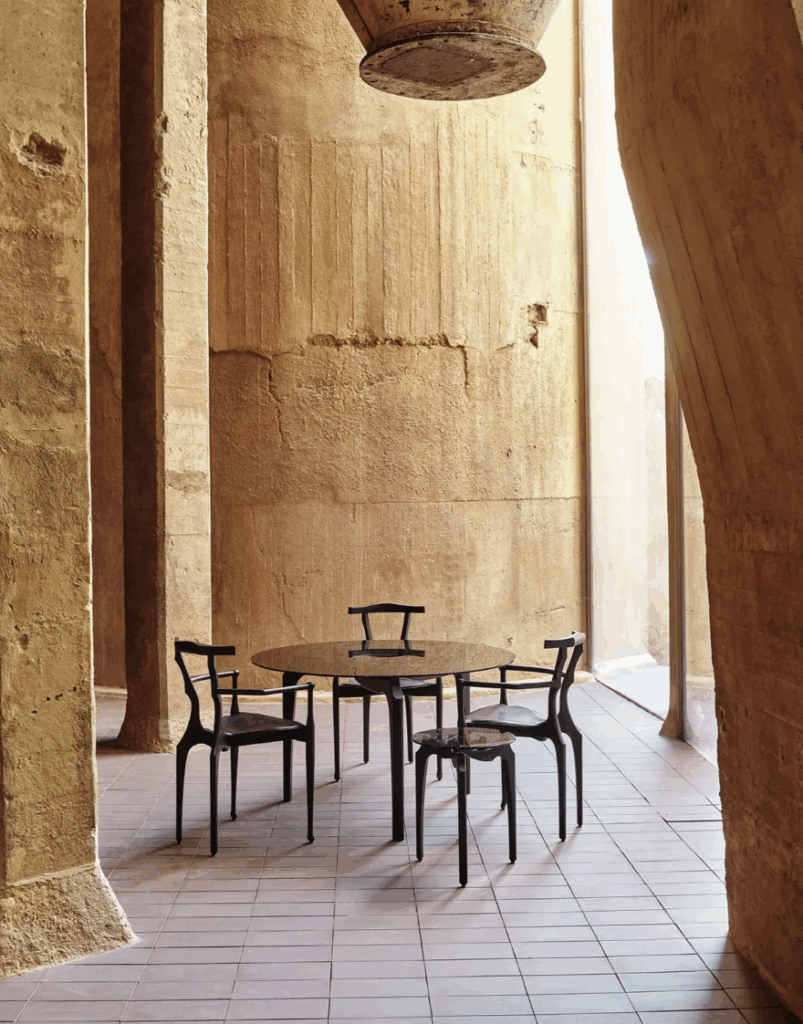 Carlina Dining Table Round by Oscar Tusquets for BD Barcelona